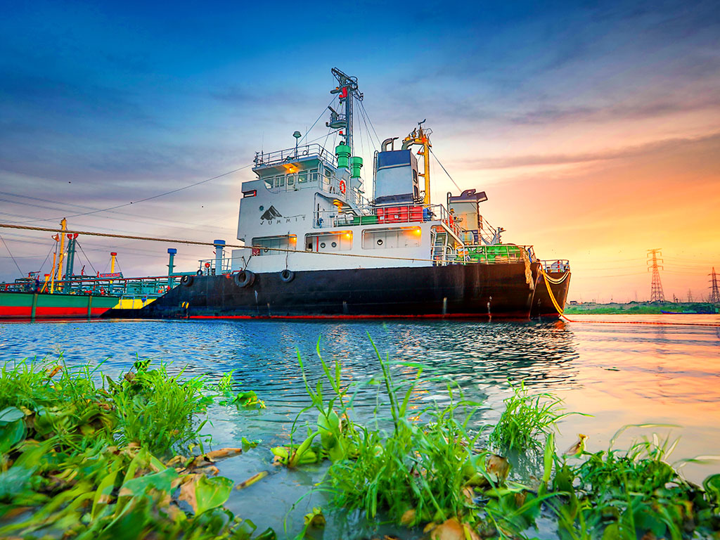 Photo Gallery | Summit Oil & Shipping Co. Ltd